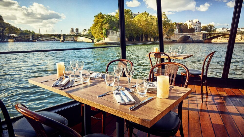 Lunch Paris Seine Paris Seine • Lunch cruise on the Seine in Paris