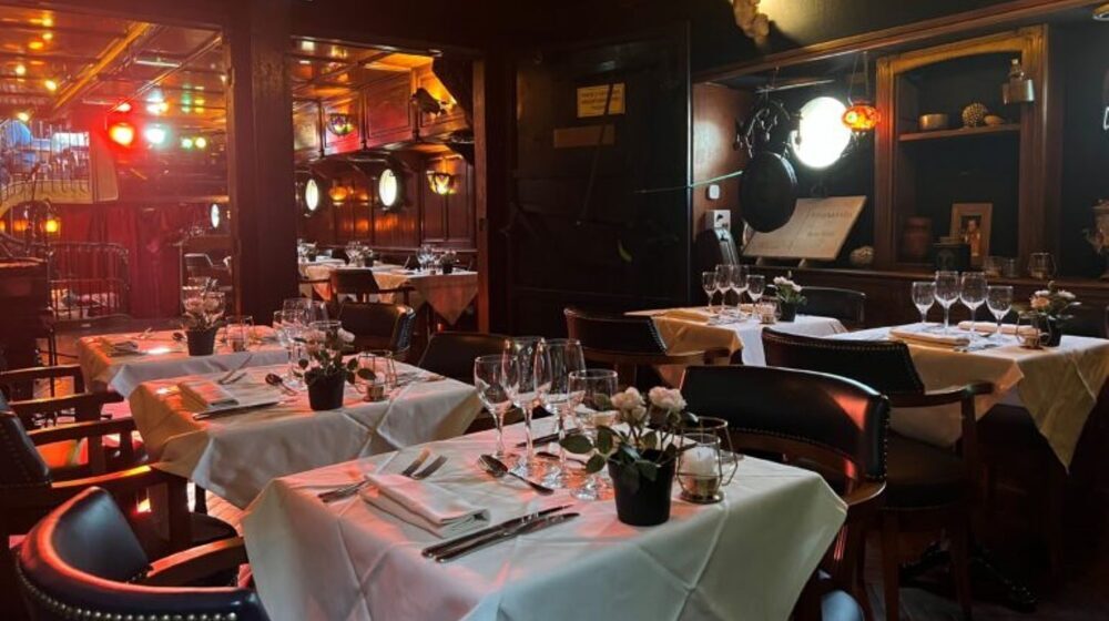 Le Calife - Gourmet Restaurant and Cruise on the Seine • Prices and ...
