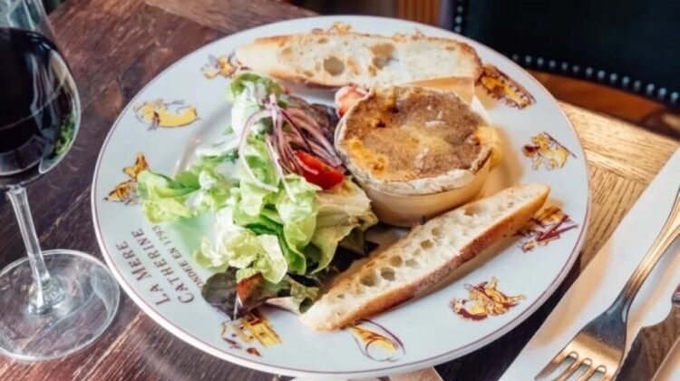 Restaurant La Mère Catherine • Tarifs et réservations