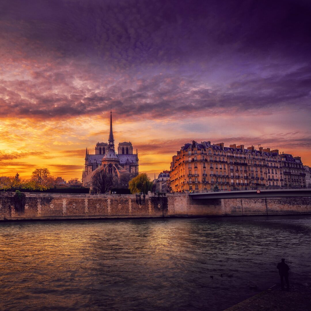 Cruise Commentary of Paris Special New Year's Eve
