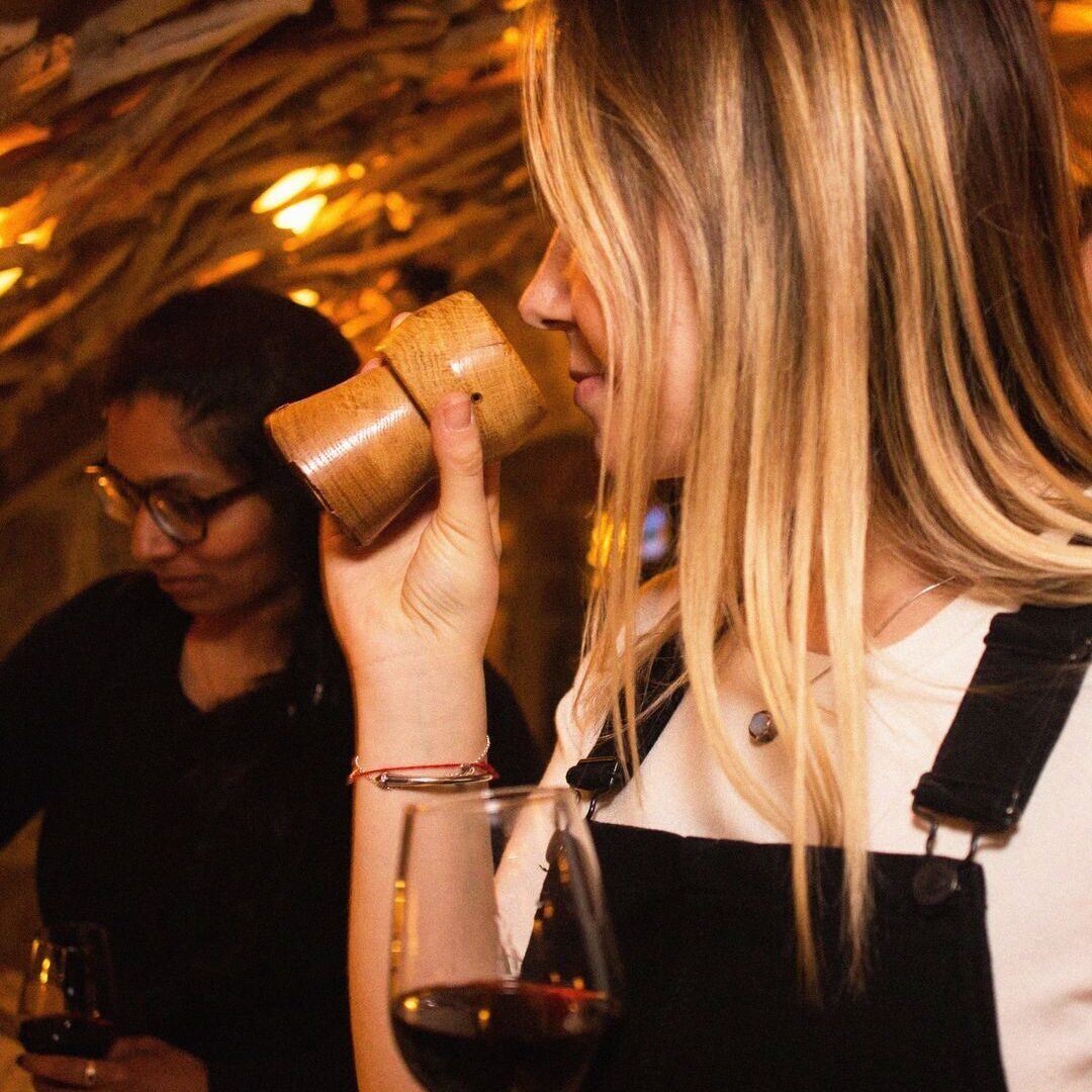 Visita guiada Caves du Louvre con degustación de vino • Come to Paris