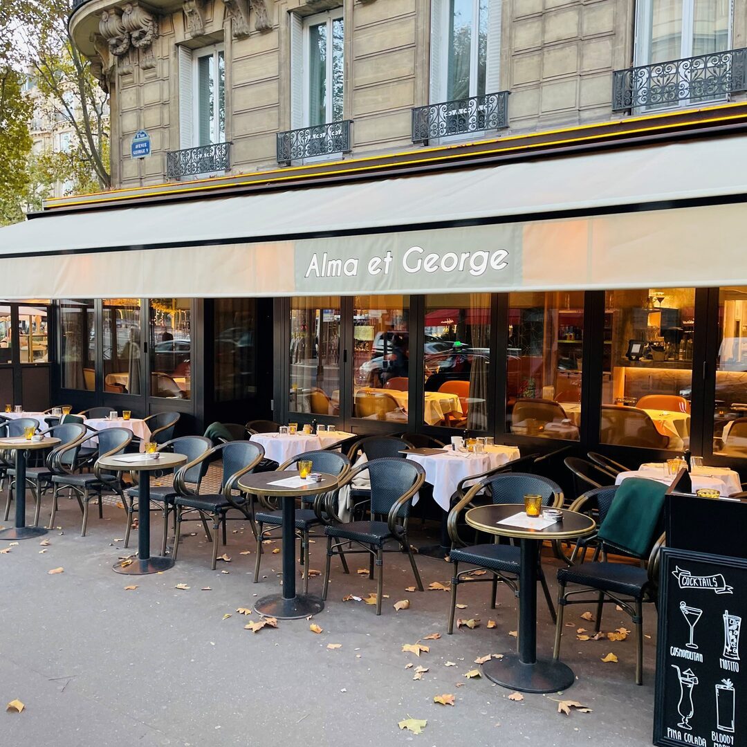 Alma & George – Christmas Eve in Paris • Prices & Reservations