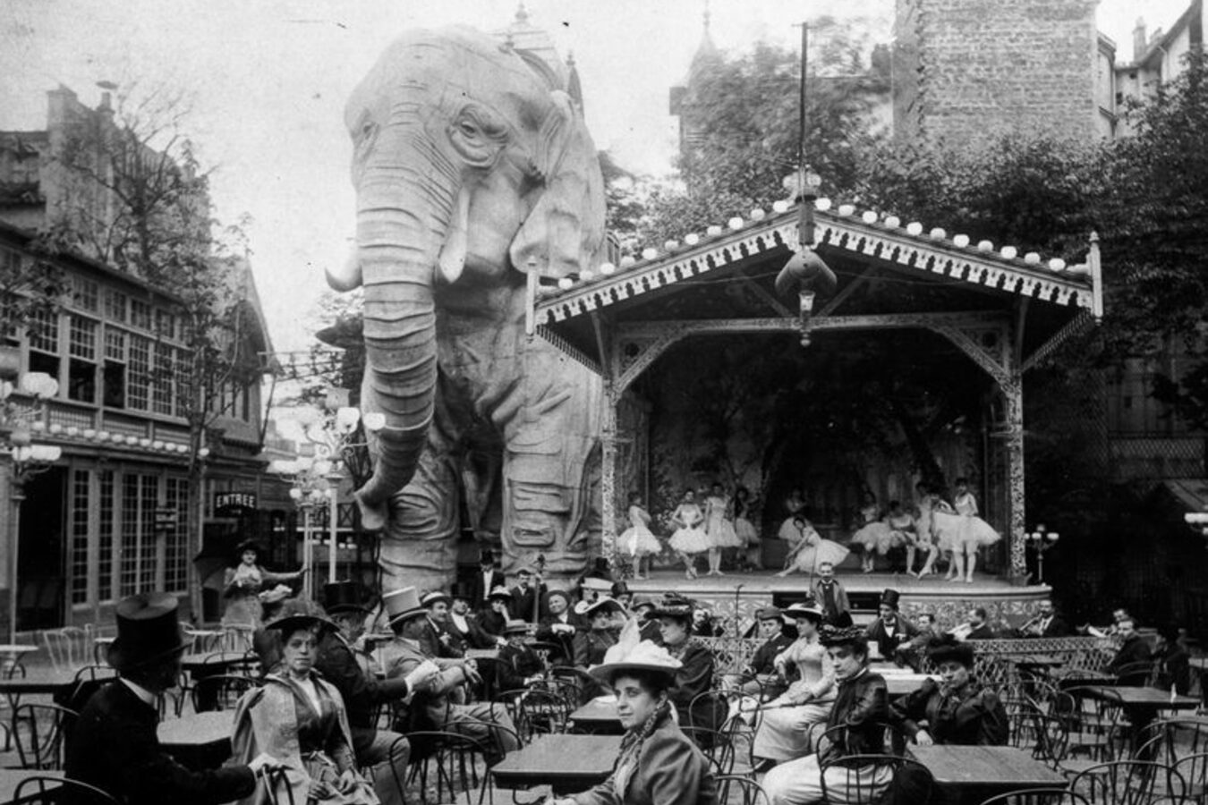 A History of the Moulin Rouge