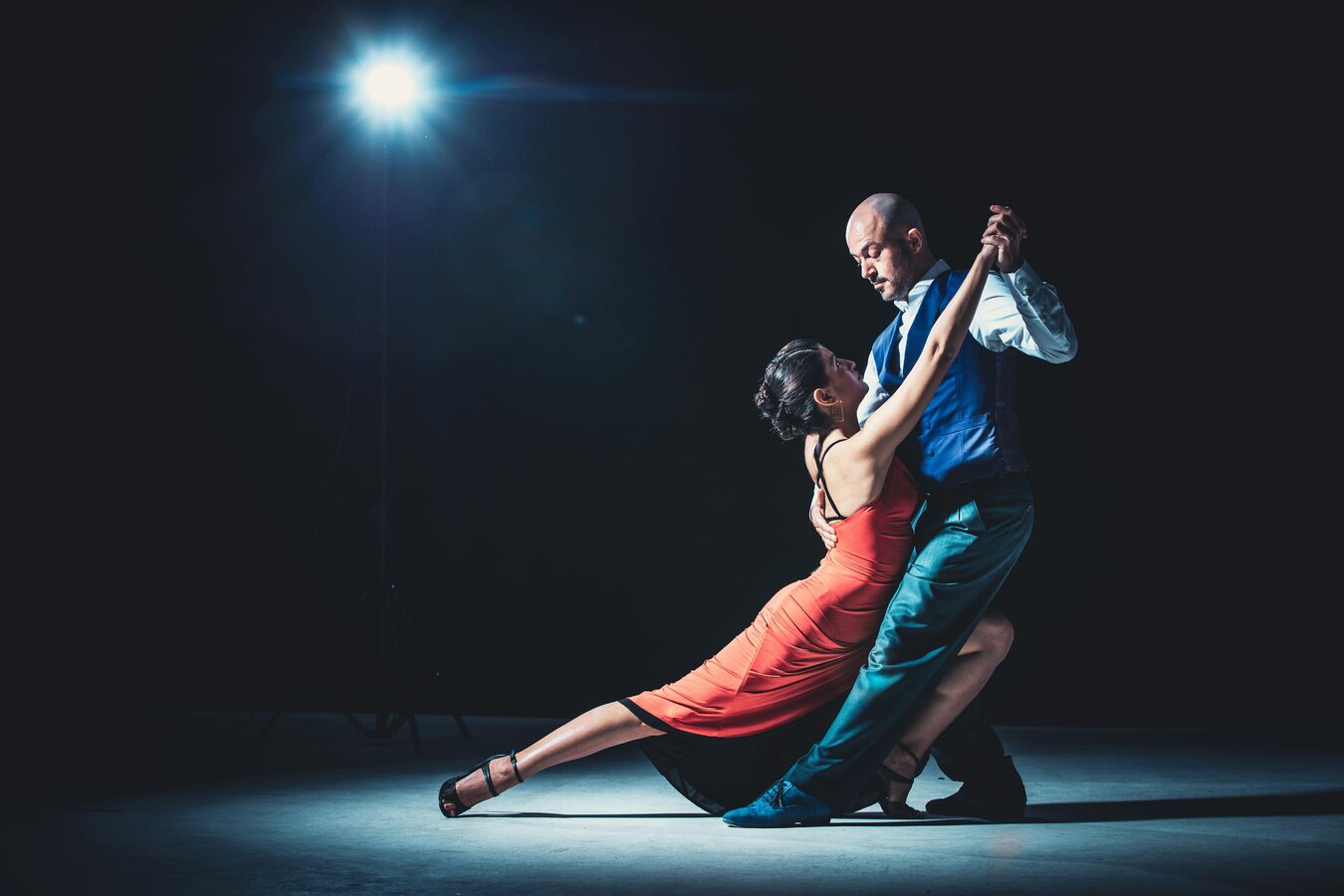 Dancing in Paris: The 10 Best Places and Events 2025