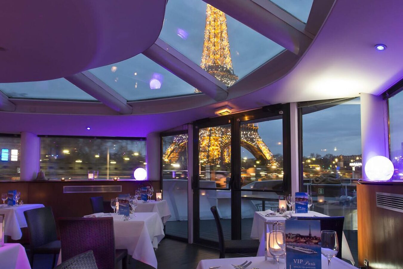 The best New Year's Eve parties 2026 in Paris • Dinners, cabaret shows