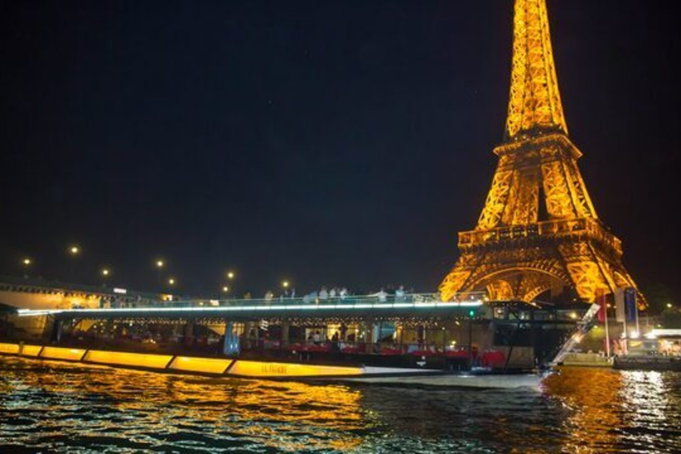 Où faire la fête à Paris le soir ? Guide des meilleures adresses • Come ...