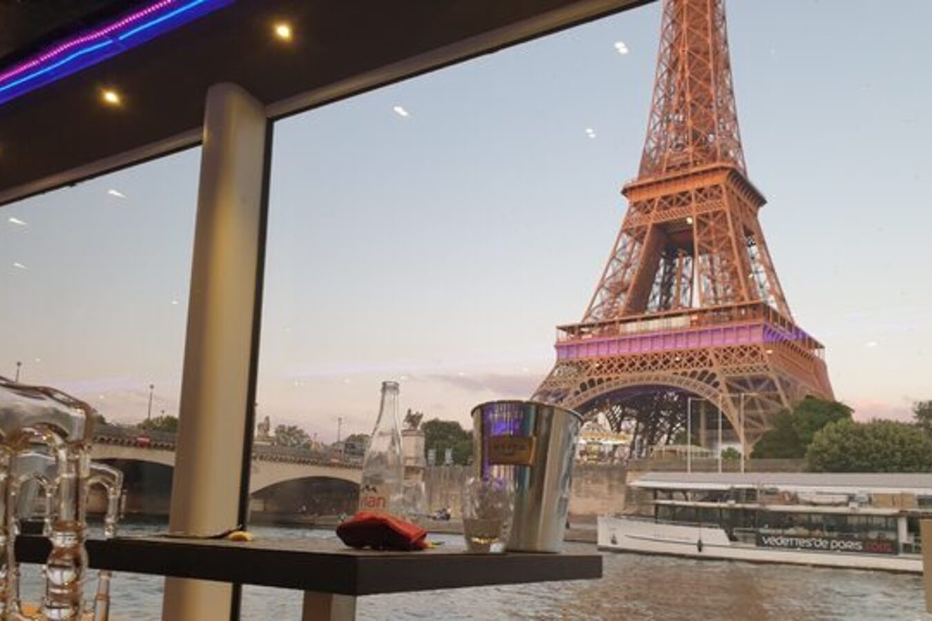 The best New Year's Eve parties 2026 in Paris • Dinners, cabaret shows