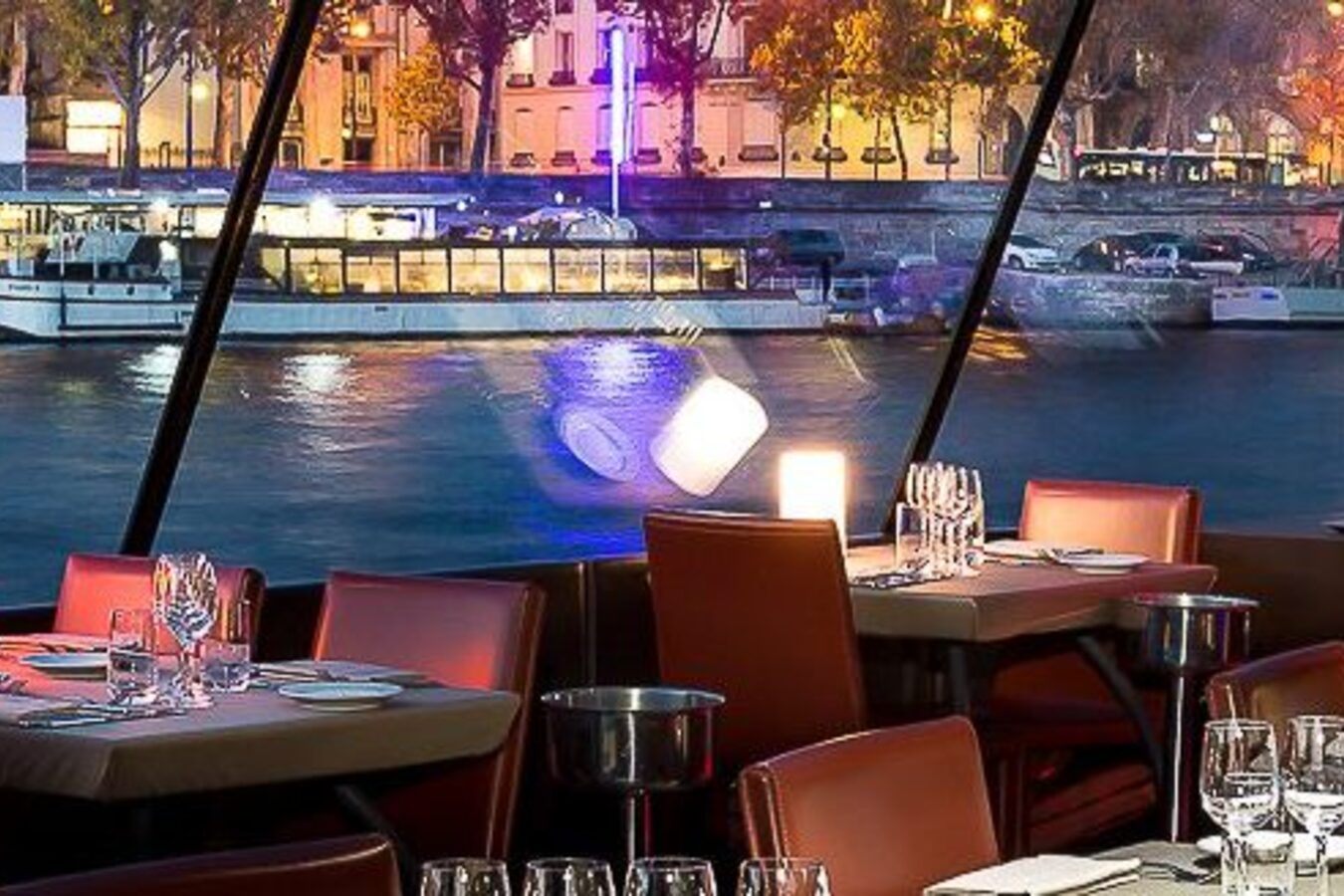 Seine River Dinner Cruise in Paris • Prices and Booking • Come to Paris